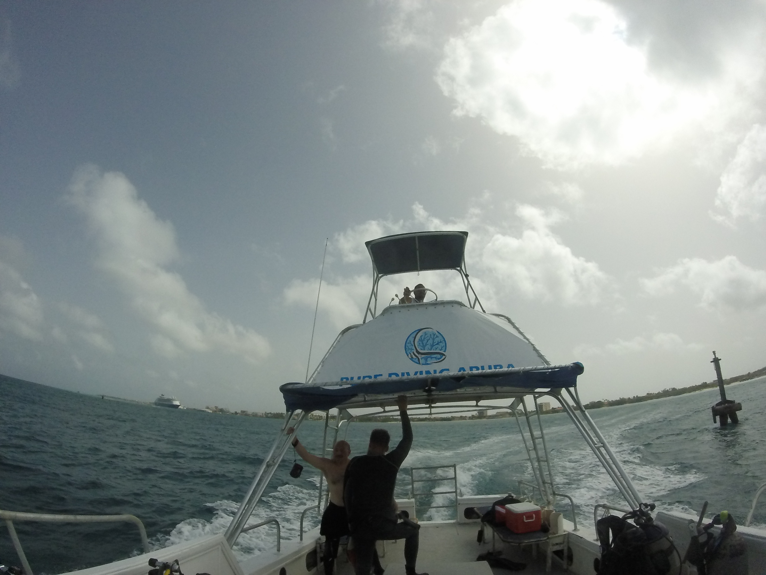 Guided Dives - Pure Diving Aruba